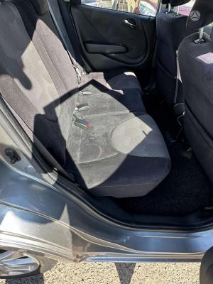 Pelēks Honda Jazz 2007 Kauņa, ar dzinēja tilpumu 1.34 L un nobraukumu 200 tūkst. km par 3400 €, foto 20 vietnē AUTOMOTO.COM.LV