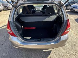 Pelēks Honda Jazz 2007 Kauņa, ar dzinēja tilpumu 1.34 L un nobraukumu 200 tūkst. km par 3400 €, foto 27 vietnē AUTOMOTO.COM.LV