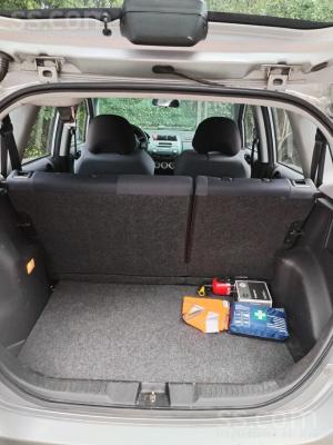 Pelēks Honda Jazz 2007 Rīga, ar dzinēja tilpumu 1.30 L un nobraukumu 200 tūkst. km par 1349 €, foto 5 vietnē AUTOMOTO.COM.LV