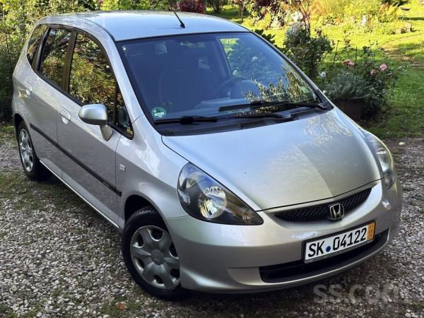 Хонда Джаз 2007 в Рига на AUTOMOTO.COM.LV Серый Хонда Джаз 2007 в Рига, объемом двигателя 1.20 л и пробегом 221 тыс. км за 2900 €, фото 6 на AUTOMOTO.COM.LV