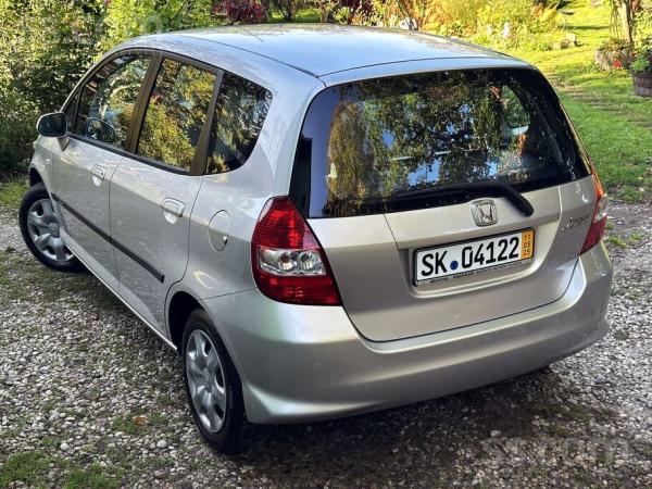 Хонда Джаз 2007 в Рига на AUTOMOTO.COM.LV Серый Хонда Джаз 2007 в Рига, объемом двигателя 1.20 л и пробегом 221 тыс. км за 2900 €, фото 9 на AUTOMOTO.COM.LV