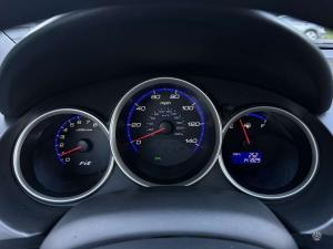 Pelēks Honda Jazz 2009 Viļņa, ar dzinēja tilpumu 1.50 L un nobraukumu 142 tūkst. km par 1950 €, foto 19 vietnē AUTOMOTO.COM.LV