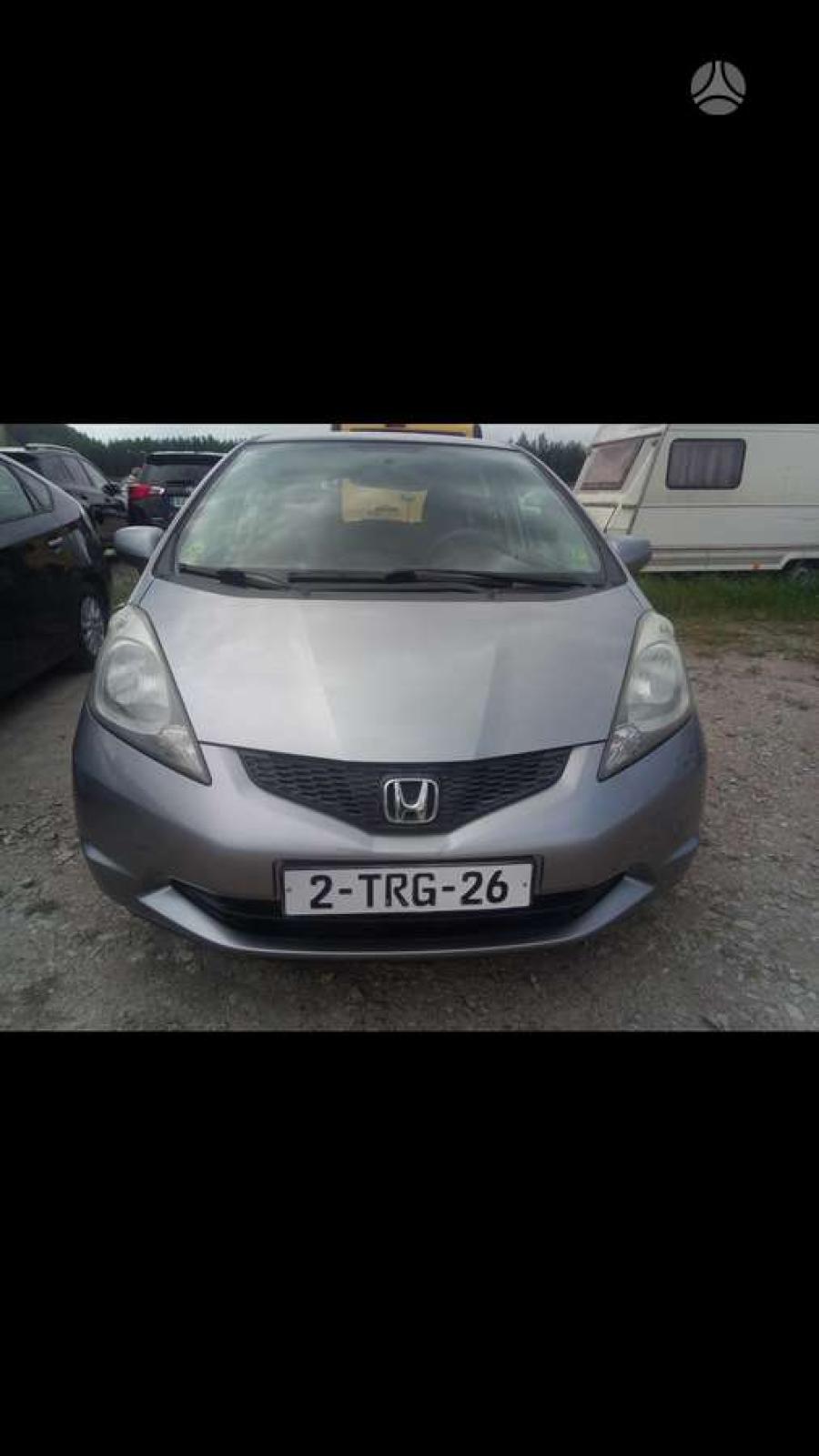 Pelēks Honda Jazz 2010 Viļņa, ar dzinēja tilpumu 1.20 L un nobraukumu 225 tūkst. km par 3150 €, foto 3 vietnē AUTOMOTO.COM.LV