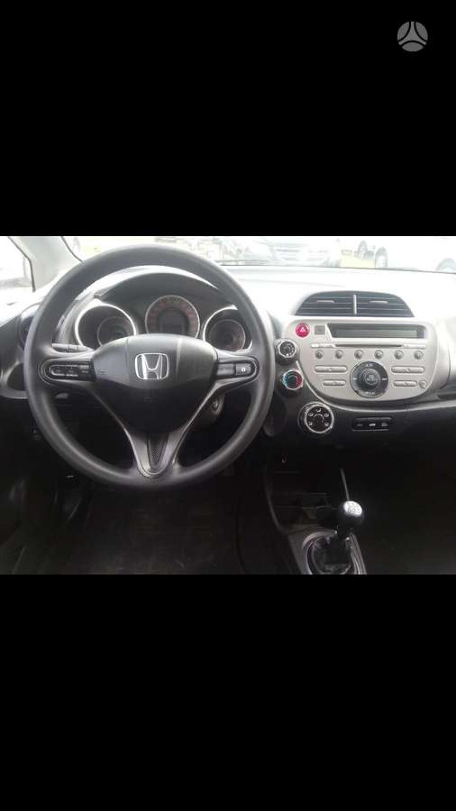 Pelēks Honda Jazz 2010 Viļņa, ar dzinēja tilpumu 1.20 L un nobraukumu 225 tūkst. km par 3150 €, foto 11 vietnē AUTOMOTO.COM.LV