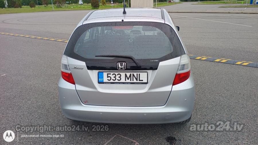Pelēks Honda Jazz 2011 Kerdla, ar dzinēja tilpumu 1.30 L un nobraukumu 118 tūkst. km par 5000 €, foto 6 vietnē AUTOMOTO.COM.LV