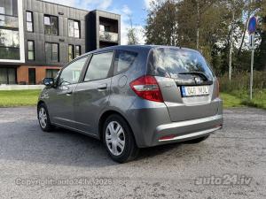 Серый Хонда Джаз 2014 в Таллин, объемом двигателя 1.20 л и пробегом 153 тыс. км за 5999 €, фото 3 на AUTOMOTO.COM.LV