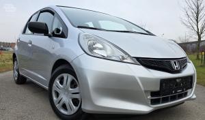 Grey Honda Jazz 2015 in Siauliai, with an engine capacity of 1.20 L and mileage of 260 thousand km for 3790 €, photo  on AUTOMOTO.COM.LV