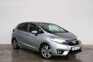 Grey Honda Jazz 2016 in Riga, with an engine capacity of 1.30 L and mileage of 91 thousand km for 9500 €, photo 12 on AUTOMOTO.COM.LV