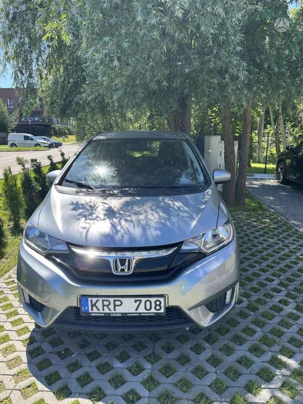 Pelēks Honda Jazz 2016 Marijampole, ar dzinēja tilpumu 1.32 L un nobraukumu 87 tūkst. km par 8200 €, foto 1 vietnē AUTOMOTO.COM.LV
