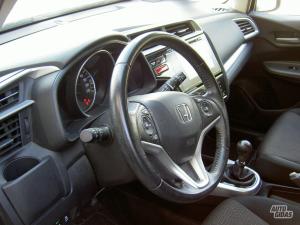 Grey Honda Jazz 2017 in Vilnius, with an engine capacity of 1.30 L and mileage of 117 thousand km for 8499 €, photo 18 on AUTOMOTO.COM.LV