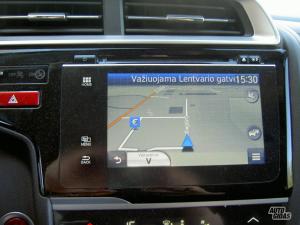 Grey Honda Jazz 2017 in Vilnius, with an engine capacity of 1.30 L and mileage of 117 thousand km for 8499 €, photo 17 on AUTOMOTO.COM.LV