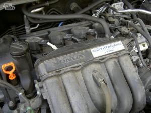 Grey Honda Jazz 2017 in Vilnius, with an engine capacity of 1.30 L and mileage of 117 thousand km for 8499 €, photo 25 on AUTOMOTO.COM.LV