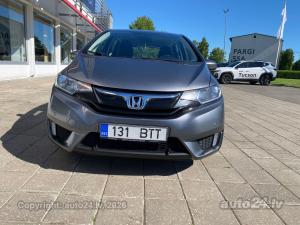 Grey Honda Jazz 2017 in Johvi, with an engine capacity of 1.30 L and mileage of 109 thousand km for 9900 €, photo  on AUTOMOTO.COM.LV