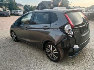 Pelēks Honda Jazz 2018 Plungė, ar dzinēja tilpumu 1.32 L un nobraukumu 28 tūkst. km par 6500 €, foto 13 vietnē AUTOMOTO.COM.LV