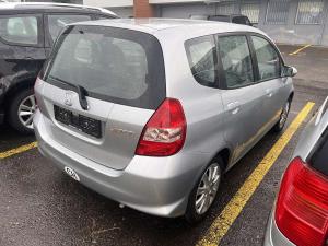 Pelēks Honda Jazz 2005 Viļņa, ar dzinēja tilpumu 1.40 L un nobraukumu 150 tūkst. km par 2950 €, foto 6 vietnē AUTOMOTO.COM.LV