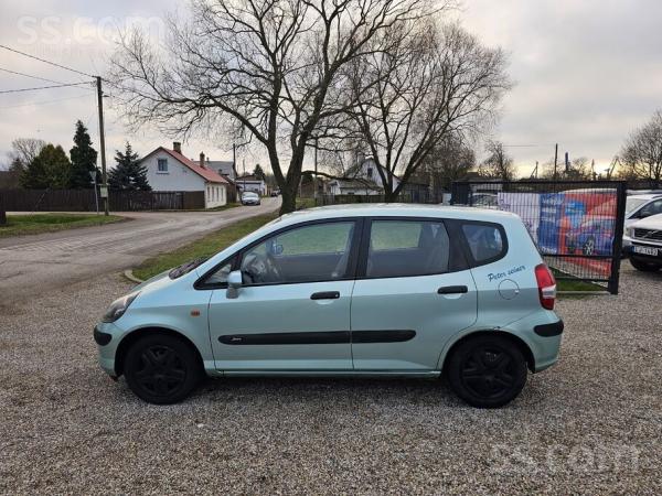 Honda Jazz 2002 in Ventspils, with an engine capacity of 1.30 L and mileage of 257 thousand km for 1250 €, photo 4 on AUTOMOTO.COM.LV