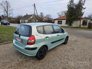 Honda Jazz 2002 in Ventspils, with an engine capacity of 1.30 L and mileage of 257 thousand km for 1250 €, photo 6 on AUTOMOTO.COM.LV