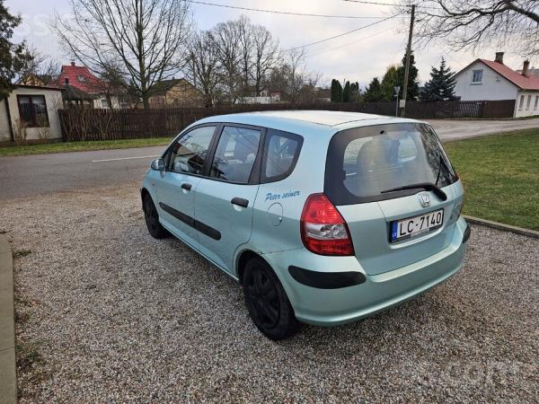 Honda Jazz 2002 in Ventspils, with an engine capacity of 1.30 L and mileage of 257 thousand km for 1250 €, photo 7 on AUTOMOTO.COM.LV