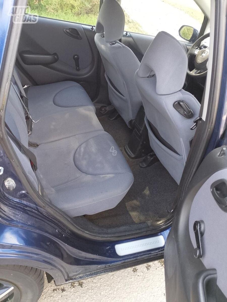 Honda Jazz 2002 Viļņa, ar dzinēja tilpumu 1.30 L un nobraukumu 220 tūkst. km par 1450 €, foto 10 vietnē AUTOMOTO.COM.LV