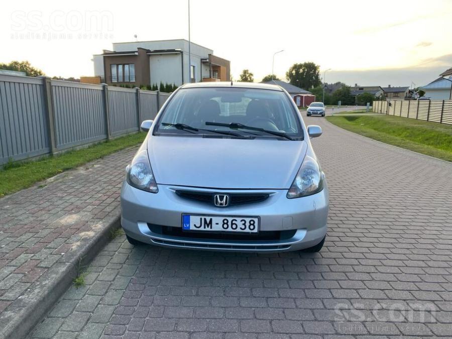 Honda Jazz 2003 Rīga, ar dzinēja tilpumu 1.40 L un nobraukumu 267 tūkst. km par 975 €, foto 2 vietnē AUTOMOTO.COM.LV