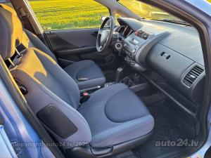 Honda Jazz 2003 Tallina, ar dzinēja tilpumu 1.30 L un nobraukumu 180 tūkst. km par 2000 €, foto 11 vietnē AUTOMOTO.COM.LV