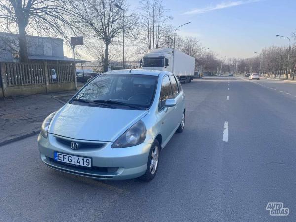 Honda Jazz 2004 in Klaipeda, with an engine capacity of 1.30 L and mileage of 250 thousand km for 1650 €, photo 3 on AUTOMOTO.COM.LV