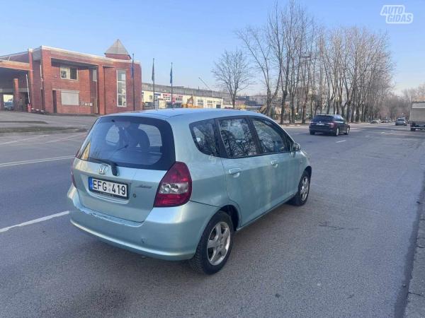 Honda Jazz 2004 in Klaipeda, with an engine capacity of 1.30 L and mileage of 250 thousand km for 1650 €, photo 6 on AUTOMOTO.COM.LV