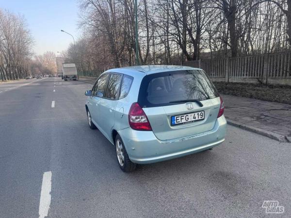 Honda Jazz 2004 in Klaipeda, with an engine capacity of 1.30 L and mileage of 250 thousand km for 1650 €, photo 8 on AUTOMOTO.COM.LV