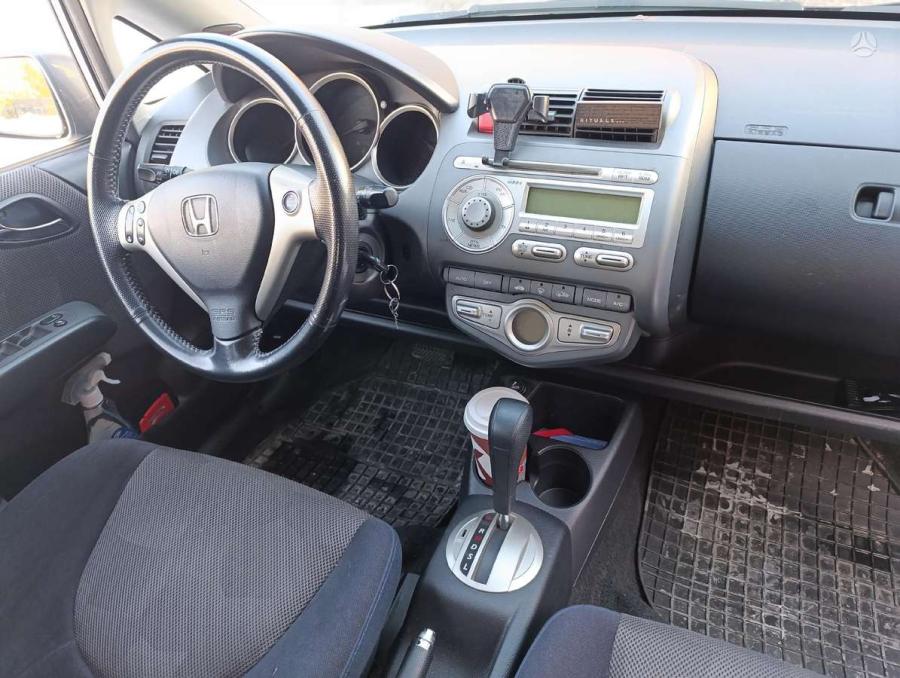 Honda Jazz 2004 Alīta, ar dzinēja tilpumu 1.34 L un nobraukumu 280 tūkst. km par 1500 €, foto 1 vietnē AUTOMOTO.COM.LV