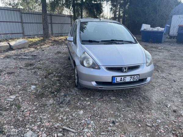 Honda Jazz 2004 in Vilnius, with an engine capacity of 1.30 L and mileage of 191 thousand km for 1250 €, photo 2 on AUTOMOTO.COM.LV