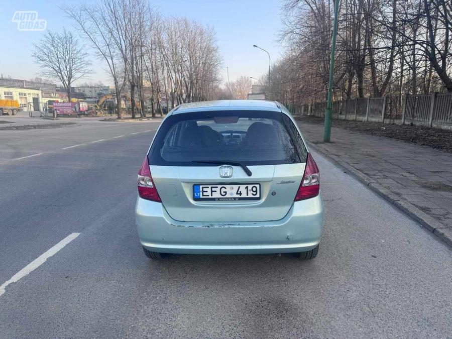 Honda Jazz 2004 in Klaipeda, with an engine capacity of 1.30 L and mileage of 250 thousand km for 1650 €, photo 6 on AUTOMOTO.COM.LV