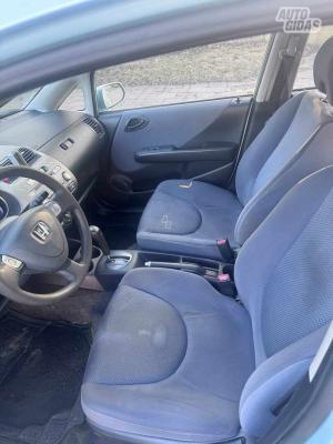 Honda Jazz 2004 in Klaipeda, with an engine capacity of 1.30 L and mileage of 250 thousand km for 1650 €, photo 11 on AUTOMOTO.COM.LV