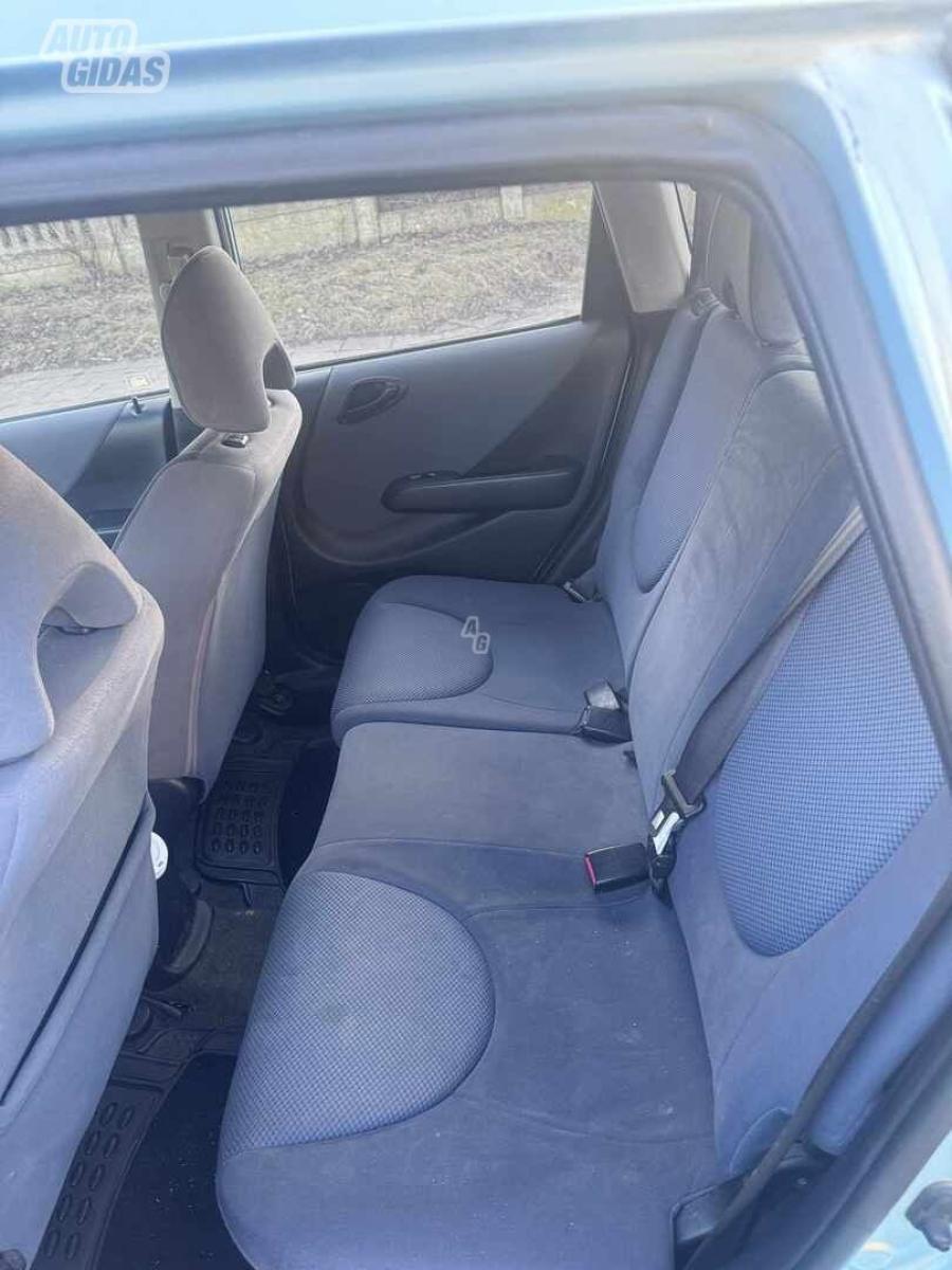 Honda Jazz 2004 in Klaipeda, with an engine capacity of 1.30 L and mileage of 250 thousand km for 1650 €, photo 12 on AUTOMOTO.COM.LV