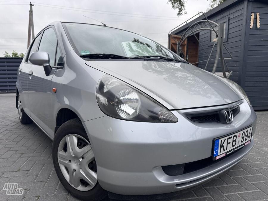 Honda Jazz 2004 in Kaunas, with an engine capacity of 1.40 L and mileage of 200 thousand km for 1500 €, photo 1 on AUTOMOTO.COM.LV