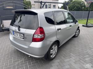Honda Jazz 2004 in Kaunas, with an engine capacity of 1.40 L and mileage of 200 thousand km for 1500 €, photo 9 on AUTOMOTO.COM.LV