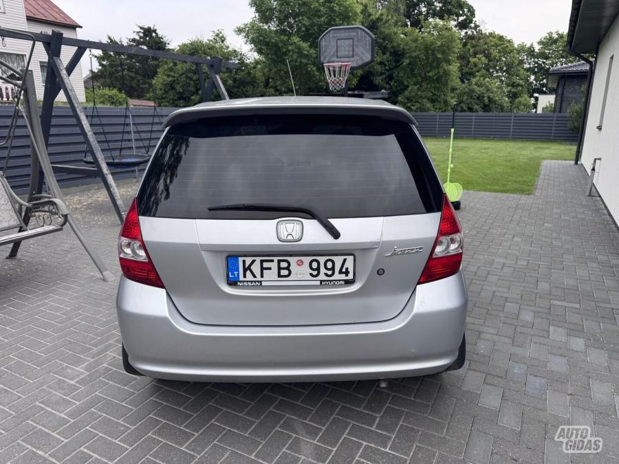 Honda Jazz 2004 in Kaunas, with an engine capacity of 1.40 L and mileage of 200 thousand km for 1500 €, photo 12 on AUTOMOTO.COM.LV