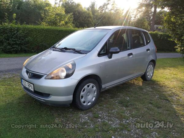 Honda Jazz 2004 in Parnu, with an engine capacity of 1.20 L and mileage of 266 thousand km for 650 €, photo 1 on AUTOMOTO.COM.LV
