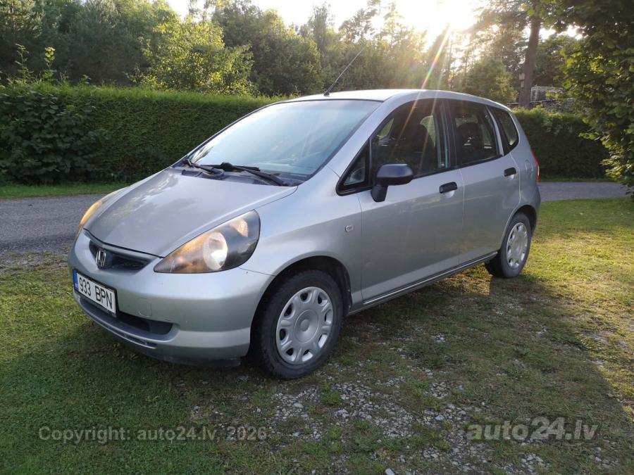 Honda Jazz 2004 in Parnu, with an engine capacity of 1.20 L and mileage of 266 thousand km for 650 €, photo 1 on AUTOMOTO.COM.LV