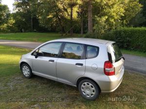 Honda Jazz 2004 in Parnu, with an engine capacity of 1.20 L and mileage of 266 thousand km for 650 €, photo 5 on AUTOMOTO.COM.LV