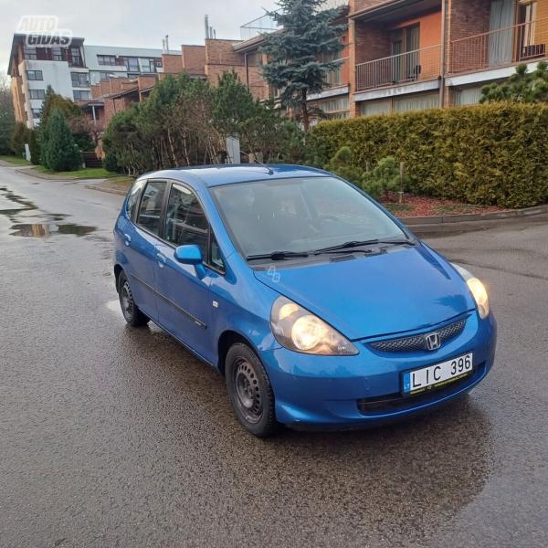 Honda Jazz 2005 Klaipėda, ar dzinēja tilpumu 1.30 L un nobraukumu 200 tūkst. km par 400 €, foto 1 vietnē AUTOMOTO.COM.LV