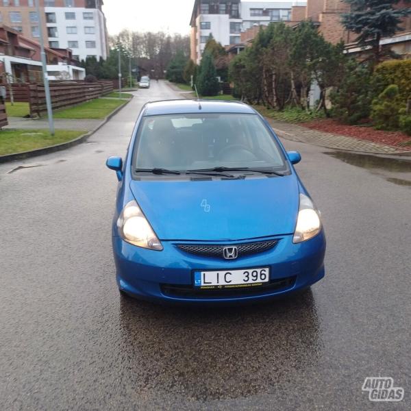 Honda Jazz 2005 Klaipėda, ar dzinēja tilpumu 1.30 L un nobraukumu 200 tūkst. km par 400 €, foto 4 vietnē AUTOMOTO.COM.LV
