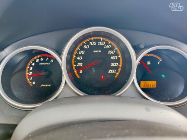 Хонда Джаз 2005 в Блюджяй, объемом двигателя 1.30 л и пробегом 100 тыс. км за 1530 €, фото 10 на AUTOMOTO.COM.LV