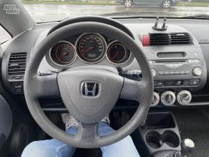 Honda Jazz 2005 Viļņa, ar dzinēja tilpumu 1.30 L un nobraukumu 200 tūkst. km par 890 €, foto 7 vietnē AUTOMOTO.COM.LV