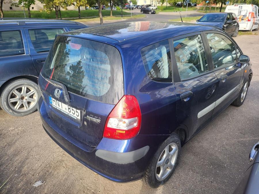 Honda Jazz 2005 Viļņa, ar dzinēja tilpumu 1.40 L un nobraukumu 246 tūkst. km par 850 €, foto 6 vietnē AUTOMOTO.COM.LV