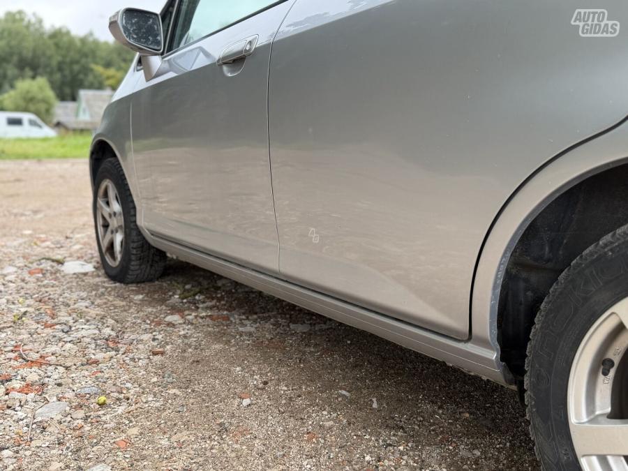 Honda Jazz 2005 Kauņa, ar dzinēja tilpumu 1.30 L un nobraukumu 84 tūkst. km par 2500 €, foto 5 vietnē AUTOMOTO.COM.LV