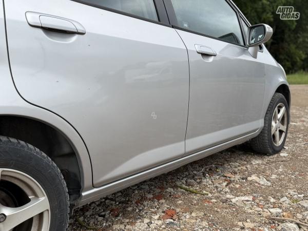 Honda Jazz 2005 Kauņa, ar dzinēja tilpumu 1.30 L un nobraukumu 84 tūkst. km par 2500 €, foto 6 vietnē AUTOMOTO.COM.LV