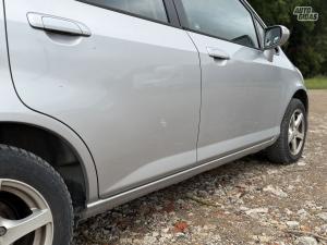 Honda Jazz 2005 Kauņa, ar dzinēja tilpumu 1.30 L un nobraukumu 84 tūkst. km par 2500 €, foto 6 vietnē AUTOMOTO.COM.LV