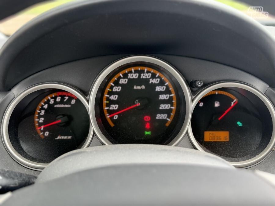 Honda Jazz 2005 Kauņa, ar dzinēja tilpumu 1.30 L un nobraukumu 84 tūkst. km par 2500 €, foto 11 vietnē AUTOMOTO.COM.LV