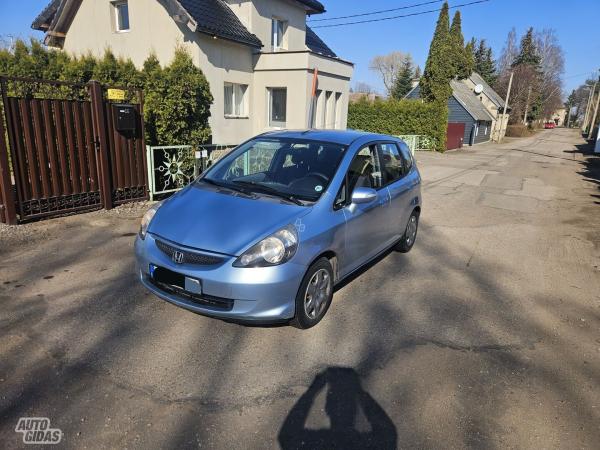 Honda Jazz 2006 Vilkaviškis, ar dzinēja tilpumu 1.30 L un nobraukumu 257 tūkst. km par 950 €, foto 3 vietnē AUTOMOTO.COM.LV