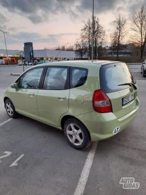 Honda Jazz 2006 Viļņa, ar dzinēja tilpumu 1.30 L un nobraukumu 175 tūkst. km par 1650 €, foto 11 vietnē AUTOMOTO.COM.LV